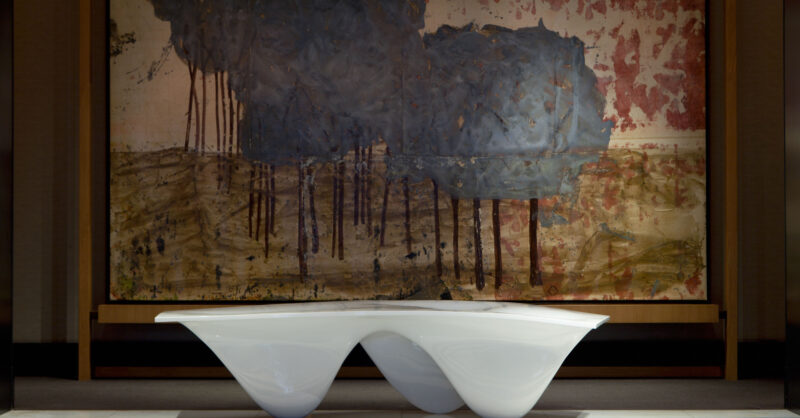 zaha dining table
